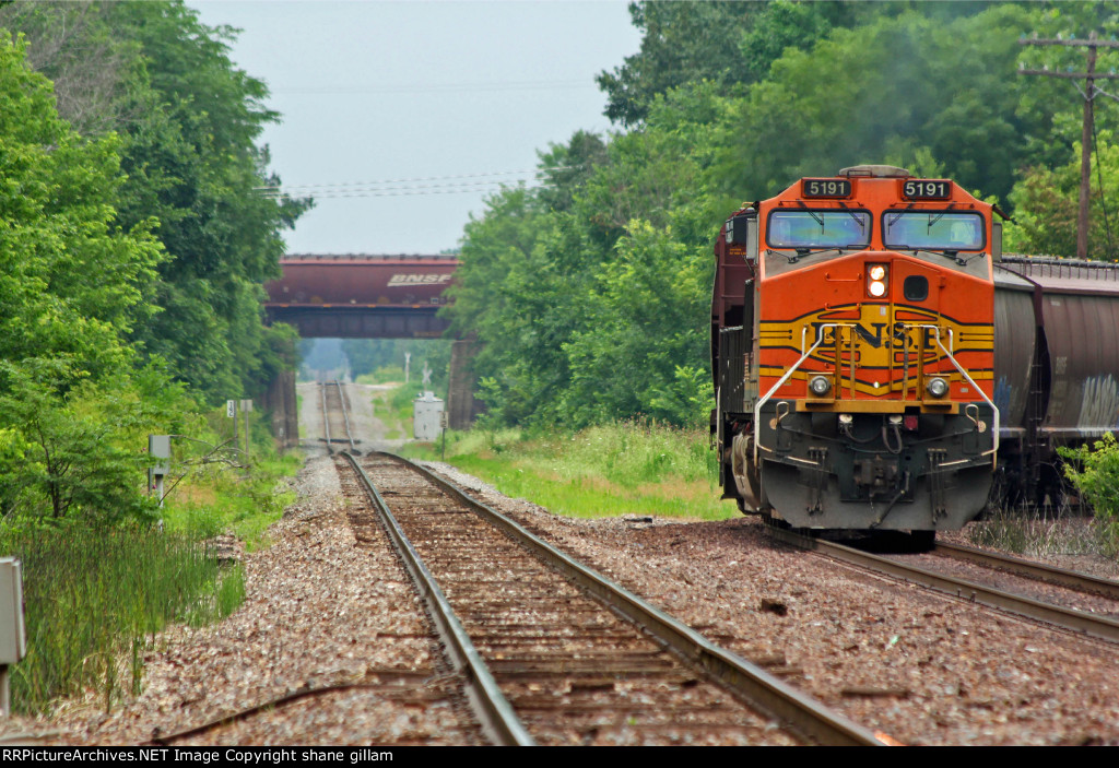 BNSF 5191 Dpu of a grain train.